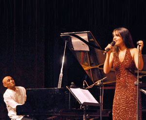 Dinuk Wijeratne: Reinventing the Piano | Smriti Daniel